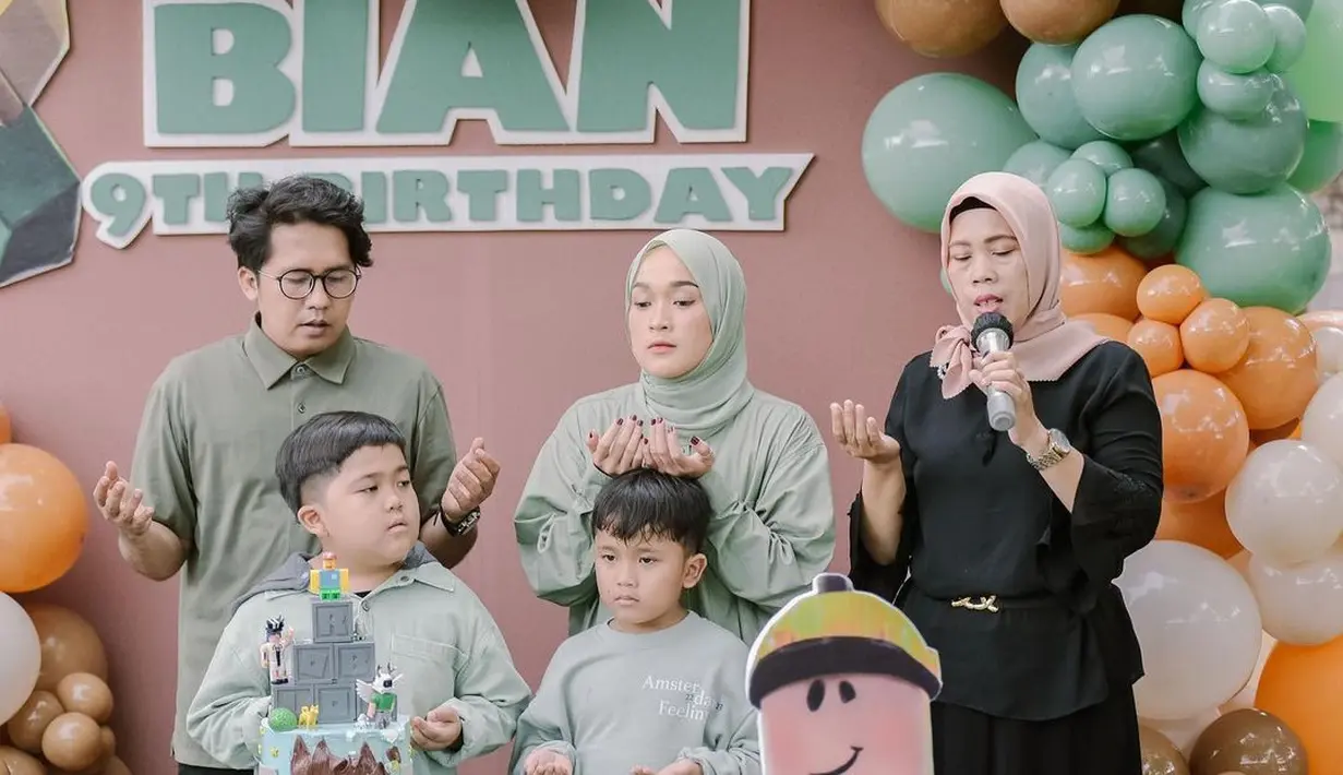 Kebersamaan Ririe Fairus dan Ayus Sabyan di Ultah Anak, Tetap Harmonis ...