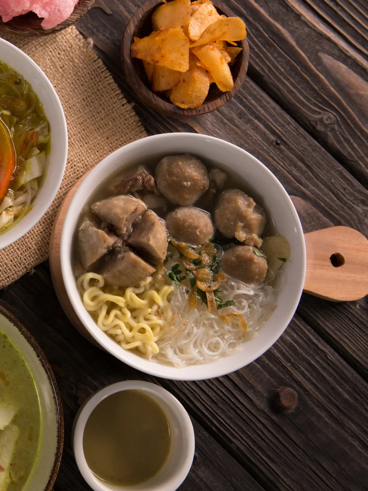 Mengenal Restoran Bakso Haji Sony, Kuliner Legendaris dan Hits di ...