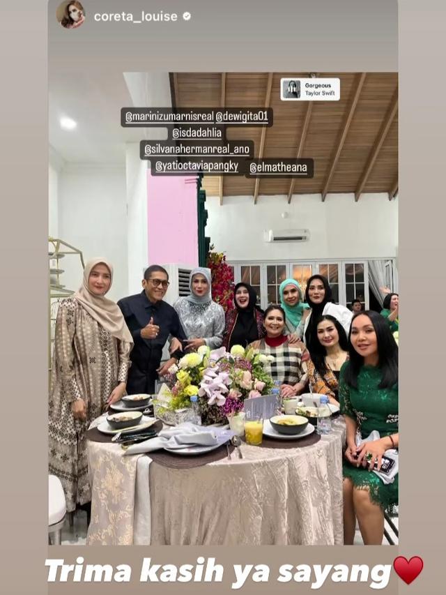 7 Potret Perayaan Wedding Anniversary ke-25 Marini Zumarnis dan Denny Wardhana, Jadi Ajang Lepas ...