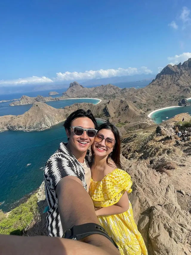 Bak Pacaran Lagi, Ini 8 Momen Felicya dan Caesar Hito Liburan Tanpa Anak - Hot Liputan6.com