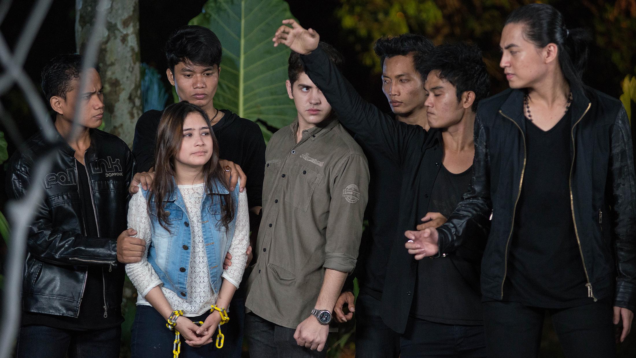 Prilly Latuconsina Lepas Rindu dengan Pemain GGS, Mana Aliando ...