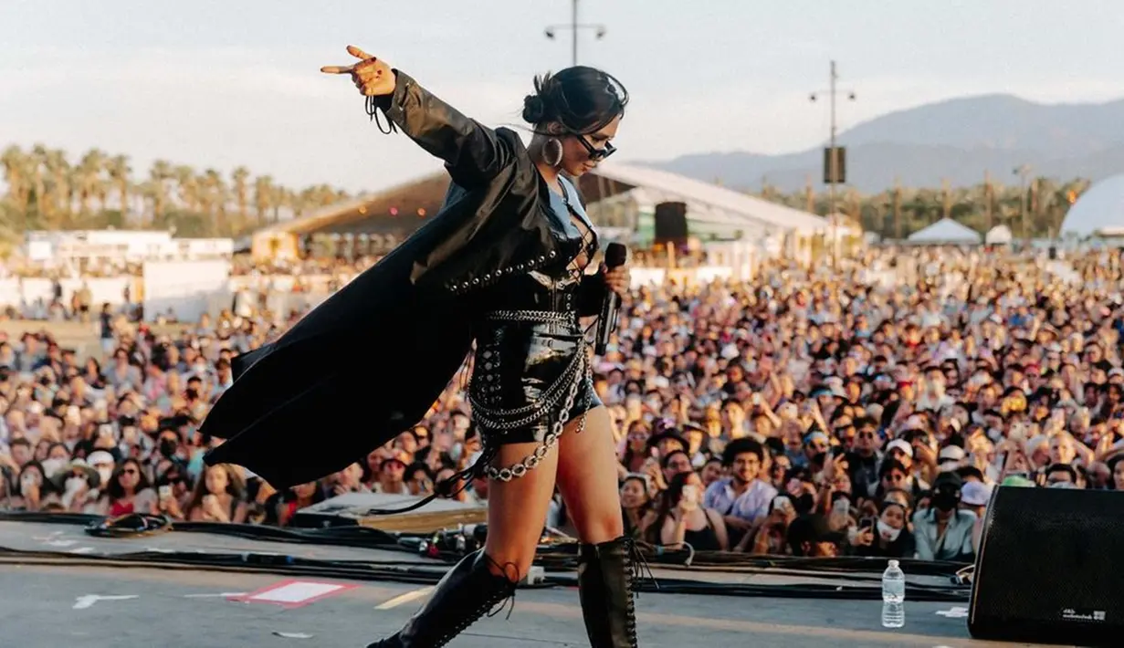 Aksi Panggung Niki Zefanya yang Curi Perhatian, Selalu Tampil All Out ...