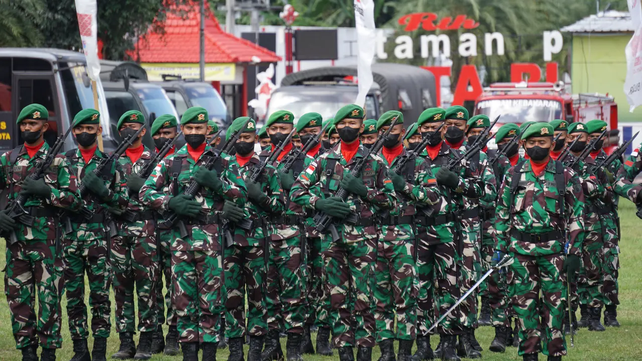 Daftar Pangkat TNI AD, AL, dan AU dari Tertinggi hingga Terendah ...