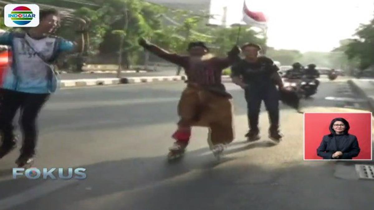 Kakek Ini Rela Bersepatu Roda 5 Hari untuk Bertemu Wali Kota Risma ...