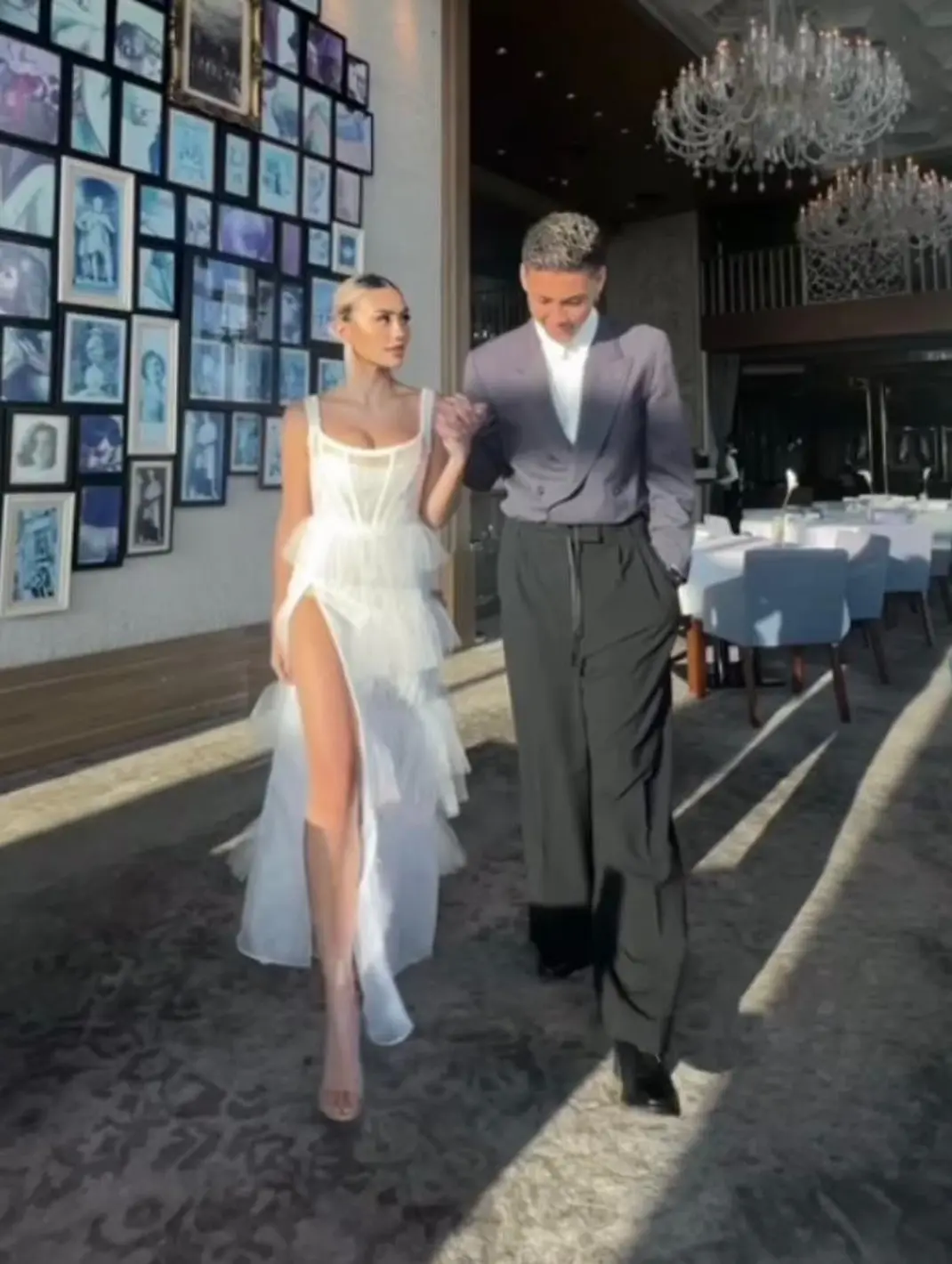 Biasa Tampil Swag, 6 Deretan Gaya Elegan Agnez Mo Dibalut Gaun Putih bak Pengantin - Photo ...