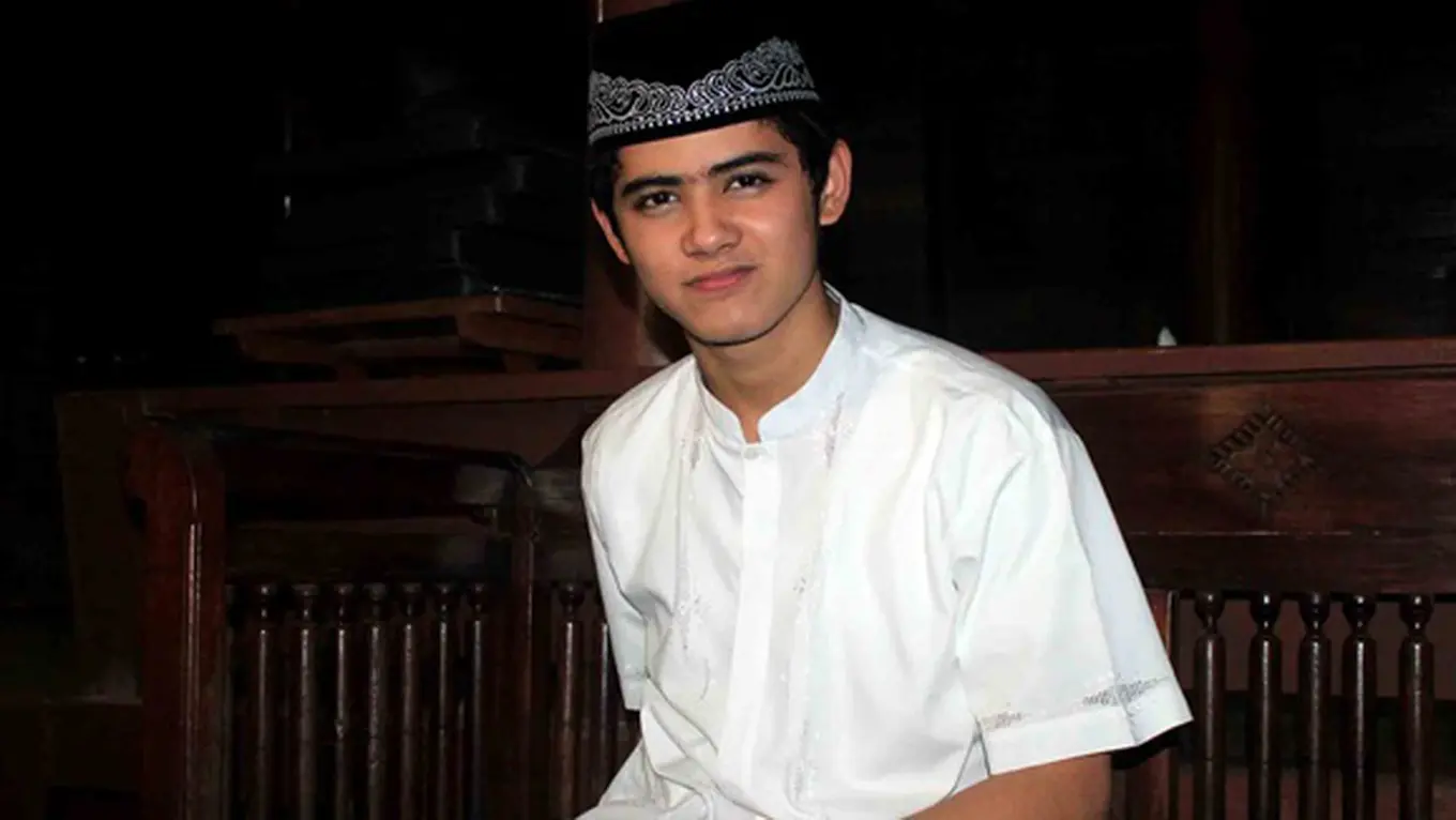 Salut! Ungkapan Syukur Aliando Syarief Bangun Masjid Mewah - Lifestyle ...