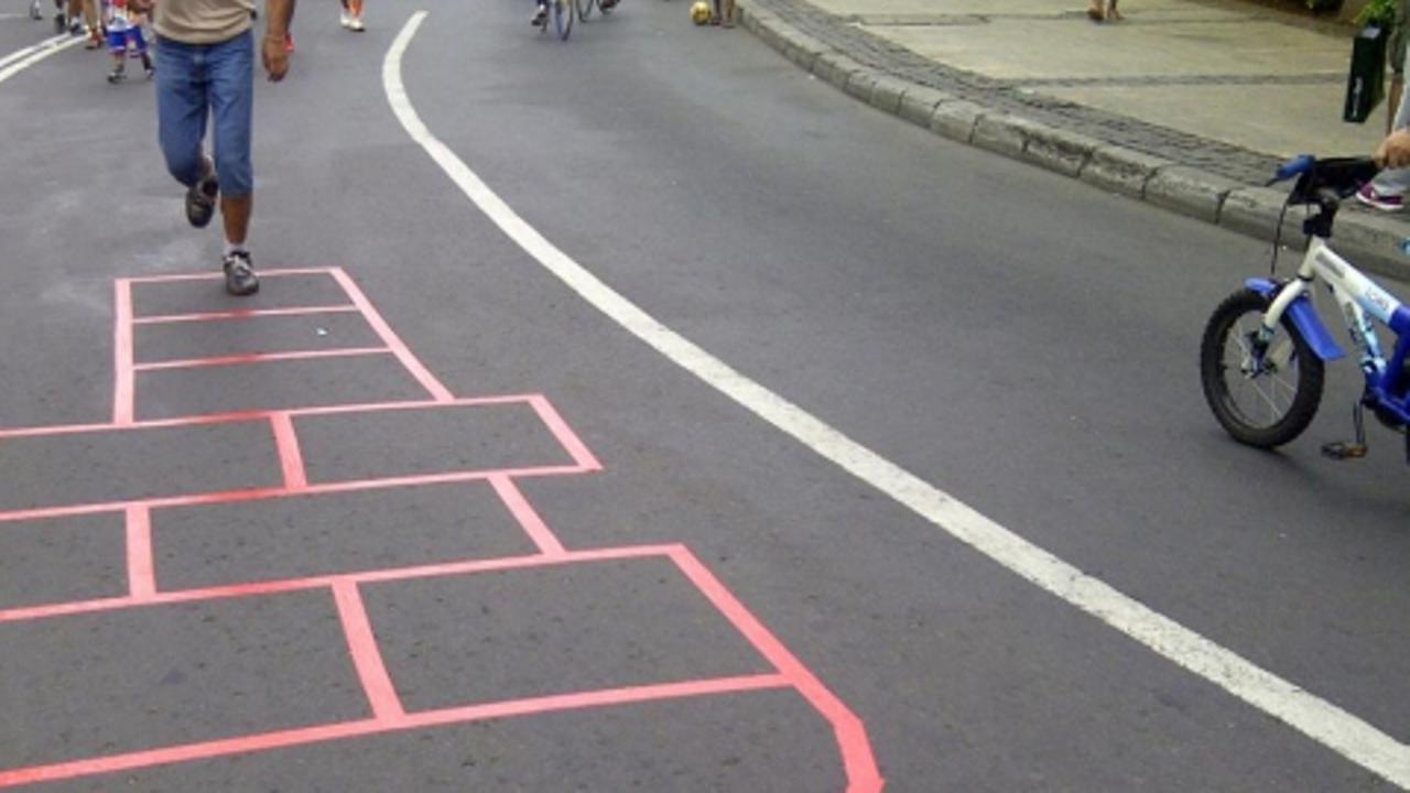 Dampu, Permainan Tradisional Engklek dari Betawi