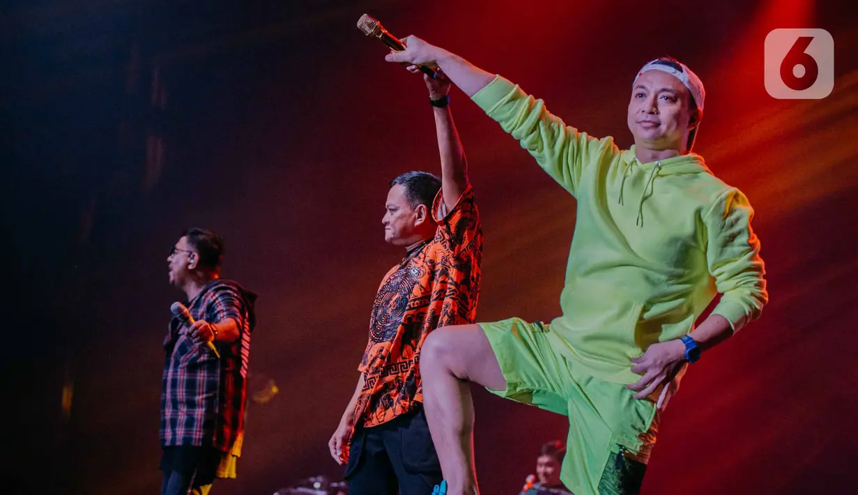 FOTO: Kahitna Hibur Penonton di Hari Terakhir Java Jazz Festival 2022 ...