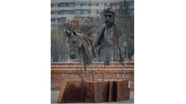 7 Karya Seni Patung dari Logam Ini Gambarkan Tokoh Terkemuka - Hot ...