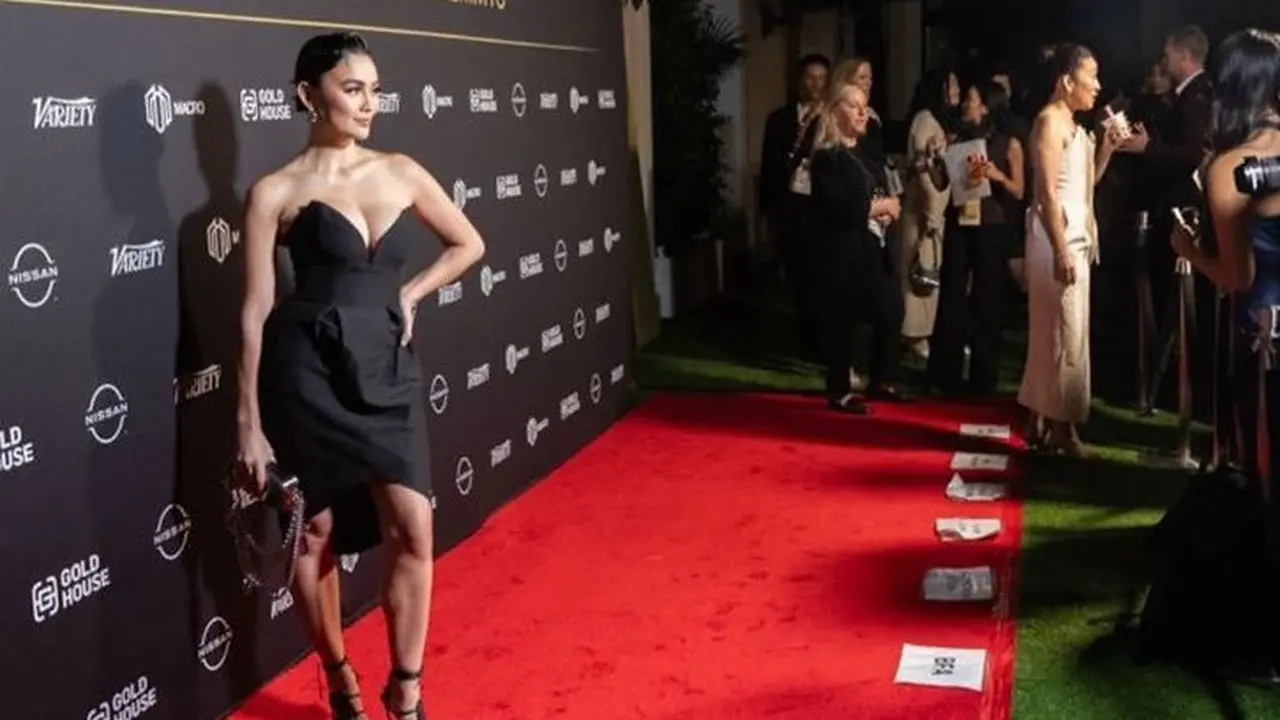 Agnez Mo Memukau dengan Mini Dress Hitam di Pre Party Emmy Awards 2024, Bertemu Sandra Oh dan ...