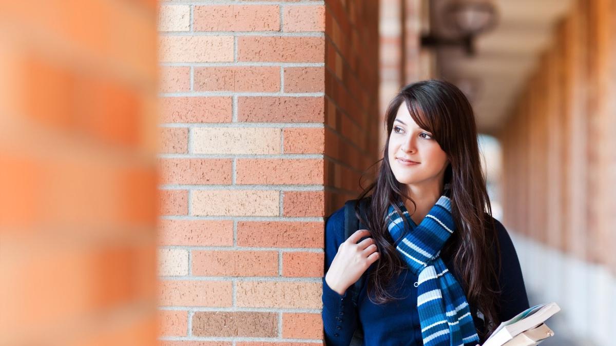 Tipe Senior di Kampus yang Gebet-able