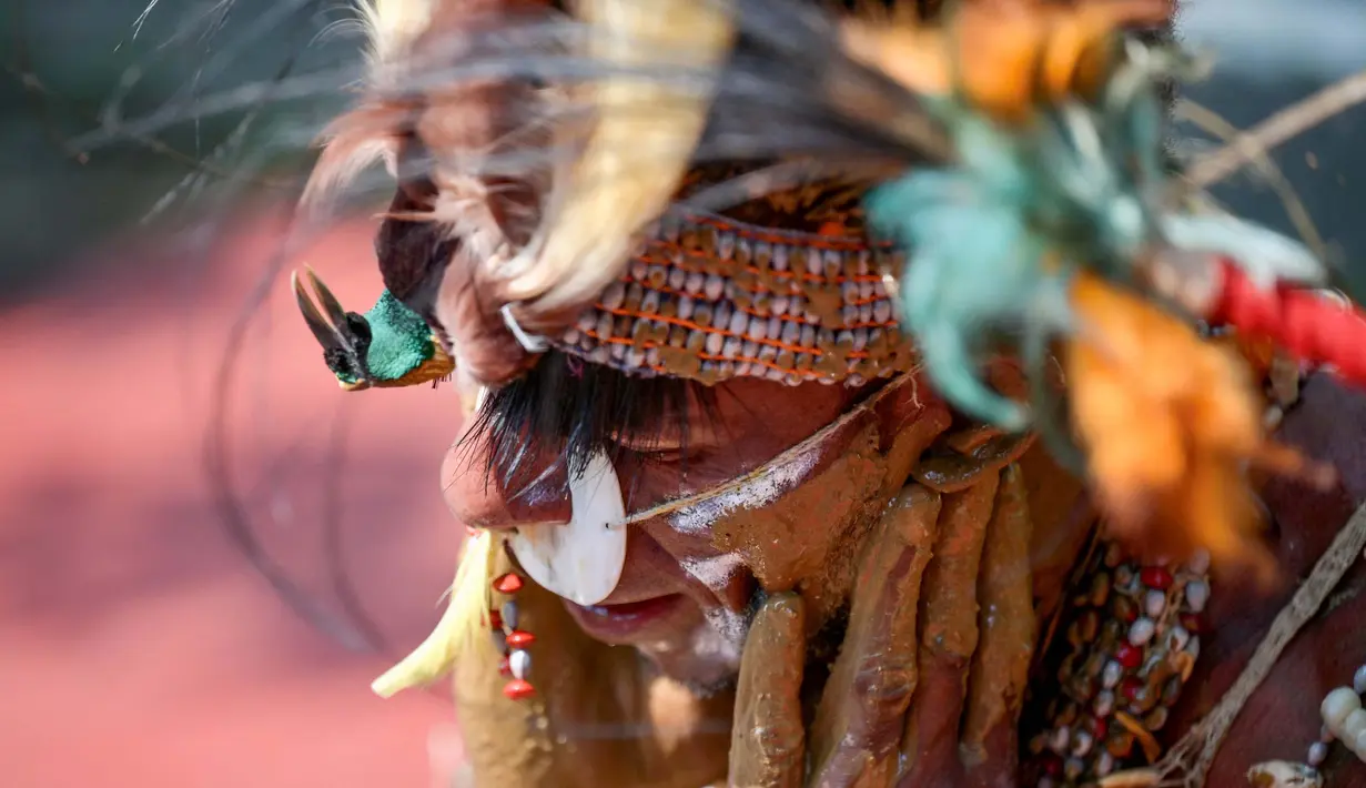 Datangi Gedung Mahkamah Agung, Suku Adat Awyu dan Moi Minta Konsesi ...