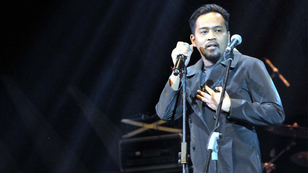 Foto: Penampilan Baru BJah Eks The Fly Setelah Hijrah - Islami Liputan6.com