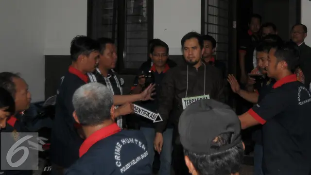 Saipul Jamil Lahap Semua Adegan Rekonstruksi - ShowBiz Liputan6.com