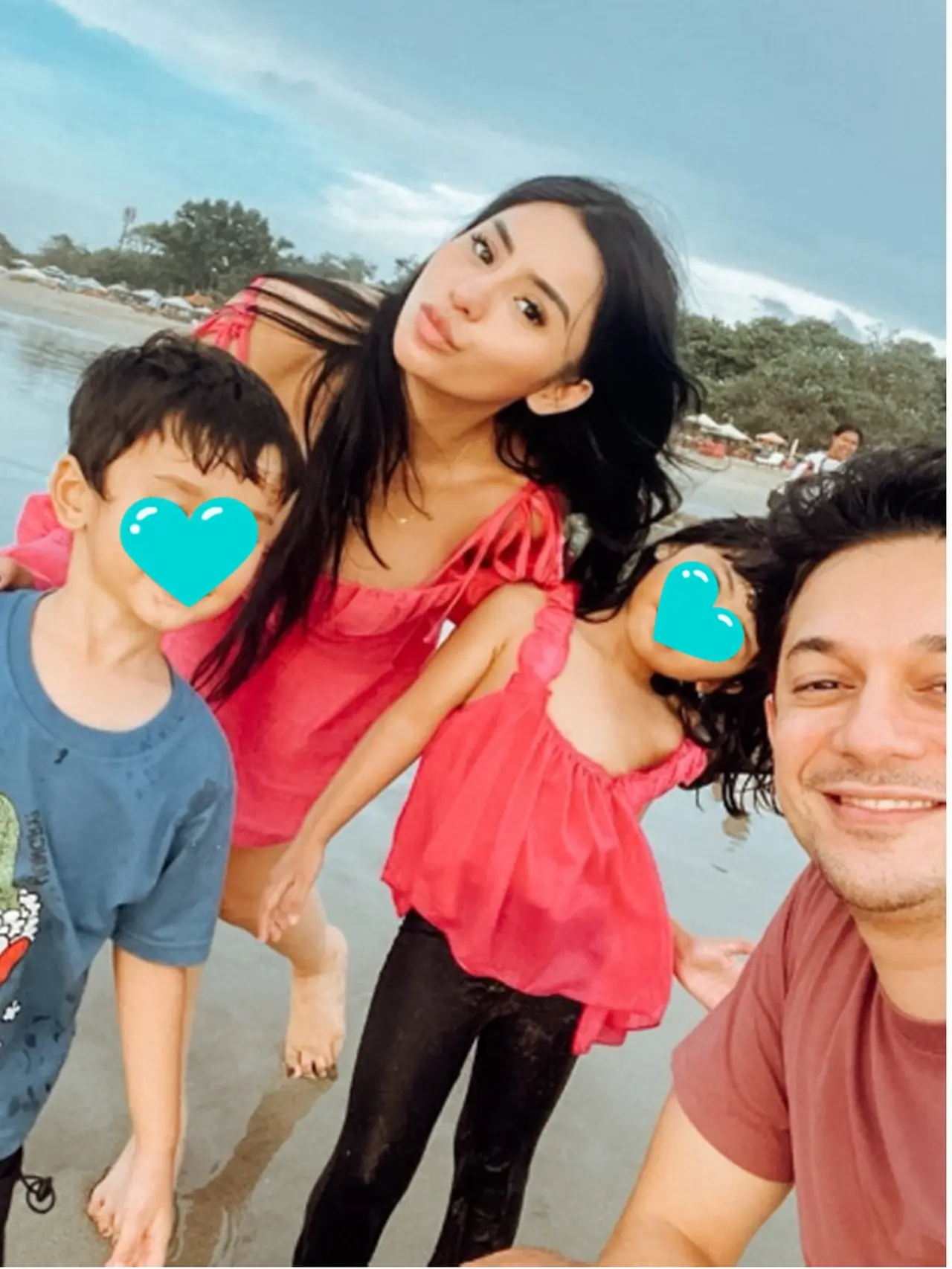 6 Potret Mesra Andrew Andika dan Violentina Kaif, Dikabarkan Sudah Tunangan - ShowBiz Liputan6.com