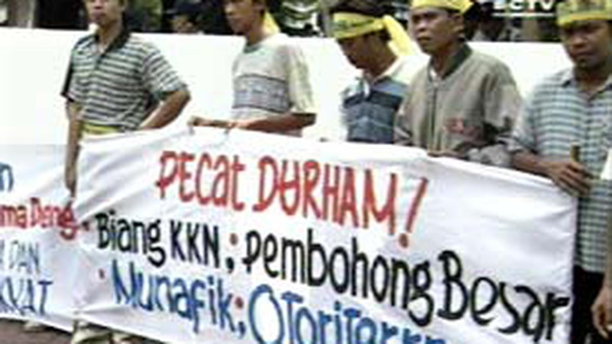 Warga Kalsel Mendesak Sjachriel Darham Dipecat