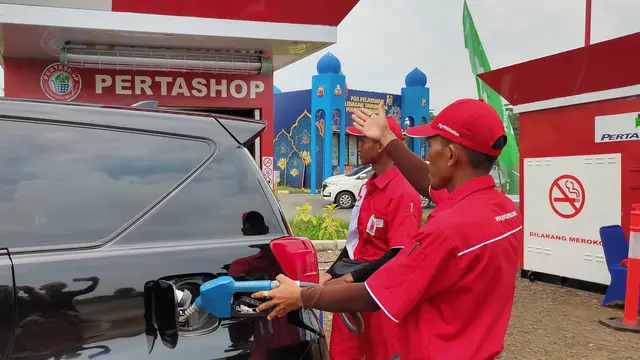 Begini Cara Pertamina Layani Pemudik di Rest Area yang Minim SPBU ...