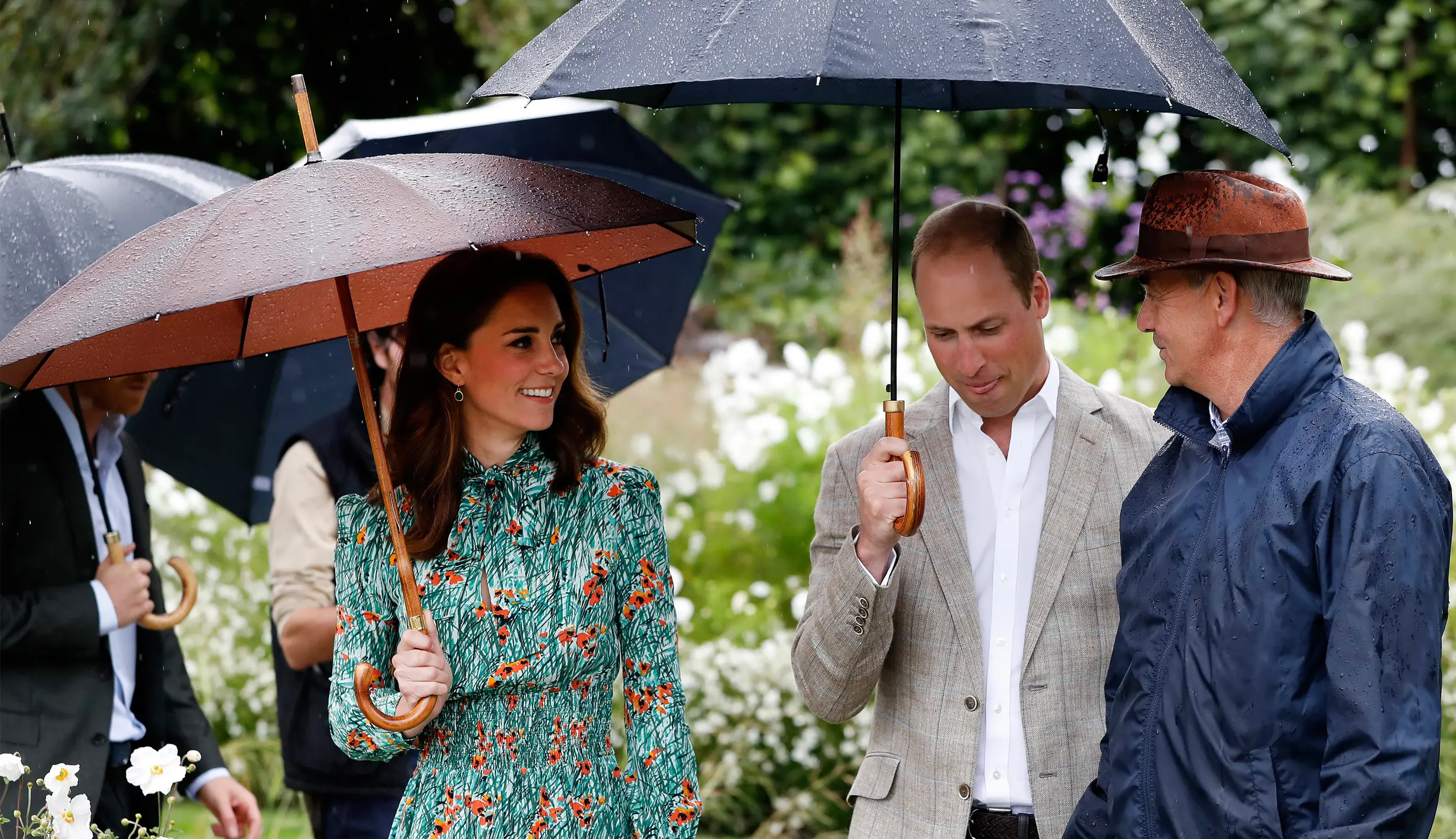 PHOTO: Kenakan Gaun Bermotif Bunga Poppy, Kate Middleton Tampil Anggun ...