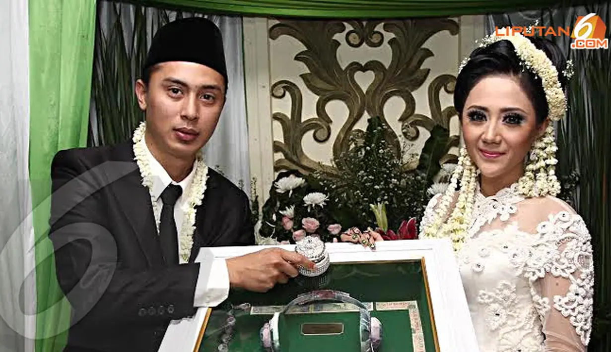 [FOTO] Aida Saskia Lepas Masa Lajang - Foto Liputan6.com