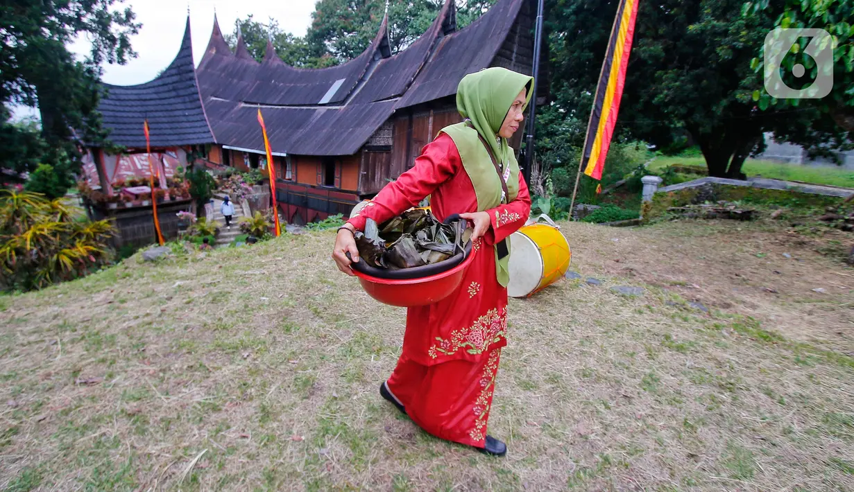 Pesona Desa Wisata Kampuang Minang Nagari Sumpu di Tanah Datar - Foto ...