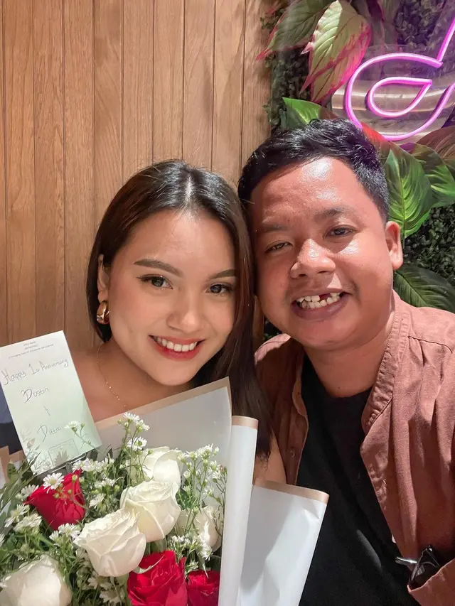 Dikabarkan Segera Menikah, Ini 7 Potret Dustin Tiffani dan Kekasih yang ...