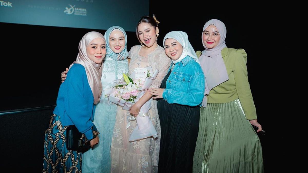 Potret Geng Mamayu di Premiere Film Baru Syifa Hadju, Kompak Meski ...