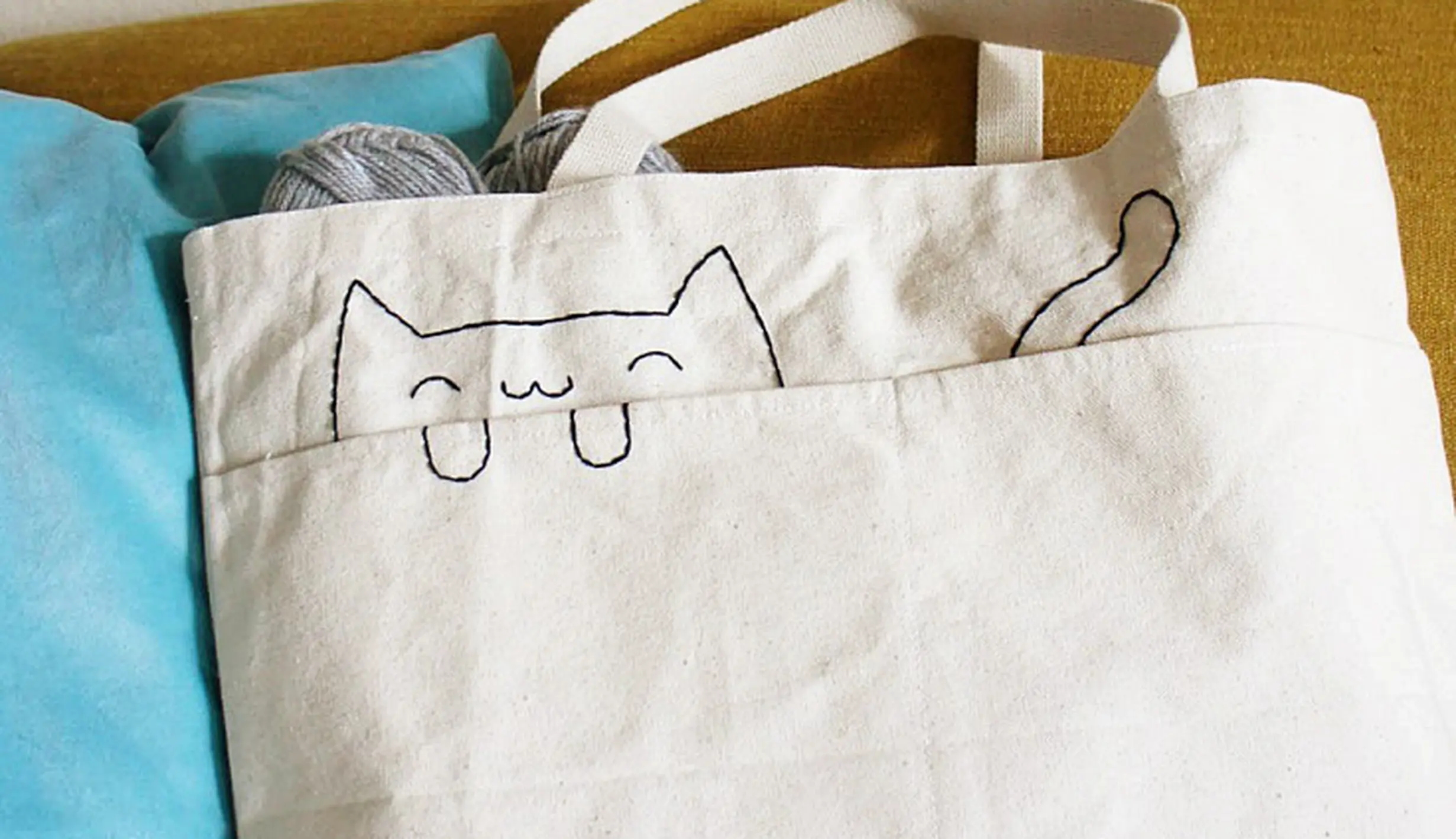 Ragam Tote Bag Cantik Agar Penampilanmu Lebih Atraktif