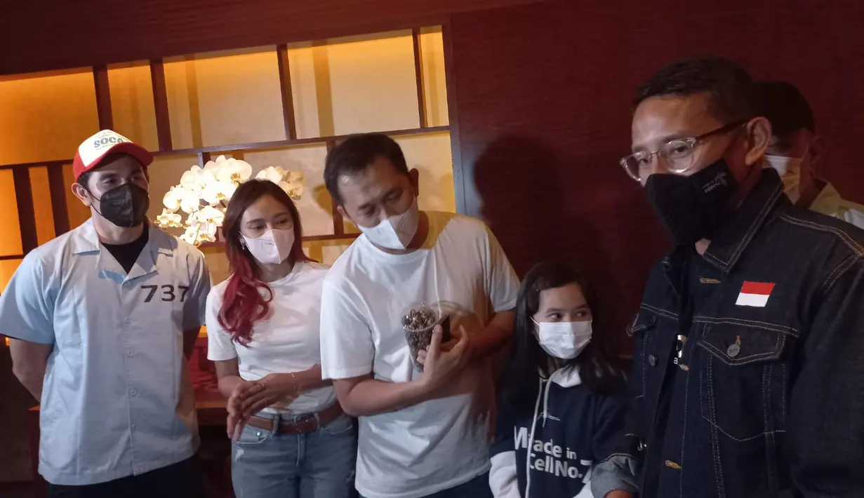 Kado Ultah ke-47 Hanung Bramantyo: 5 Juta Penonton Miracle In Cell No ...