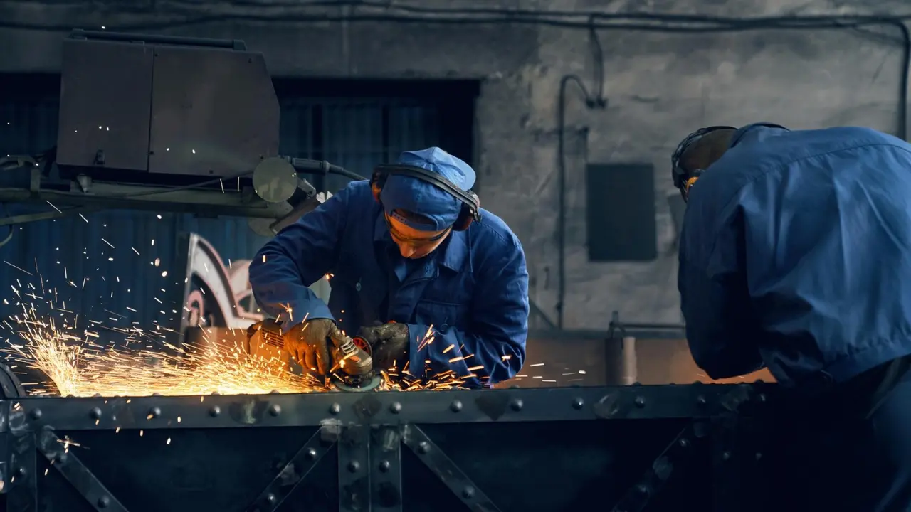 90 Work Hard Quotes yang Pacu Semangat Bekerja, Sukses di Usia Muda