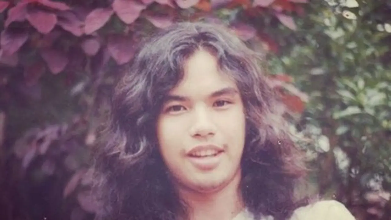 6 Foto Masa Muda Ahmad Dhani Rambut Mullet Hingga Gondrong, Mulan ...