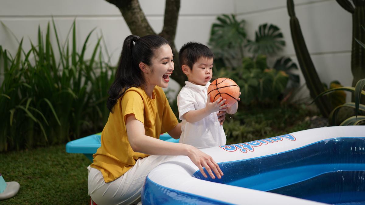 3 Alasan Pentingnya Bayi dan Anak Pakai Sunscreen