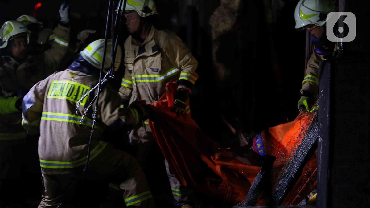 24 Korban Kebakaran Depo Pertamina Plumpang Dirawat di RSPP - Health ...