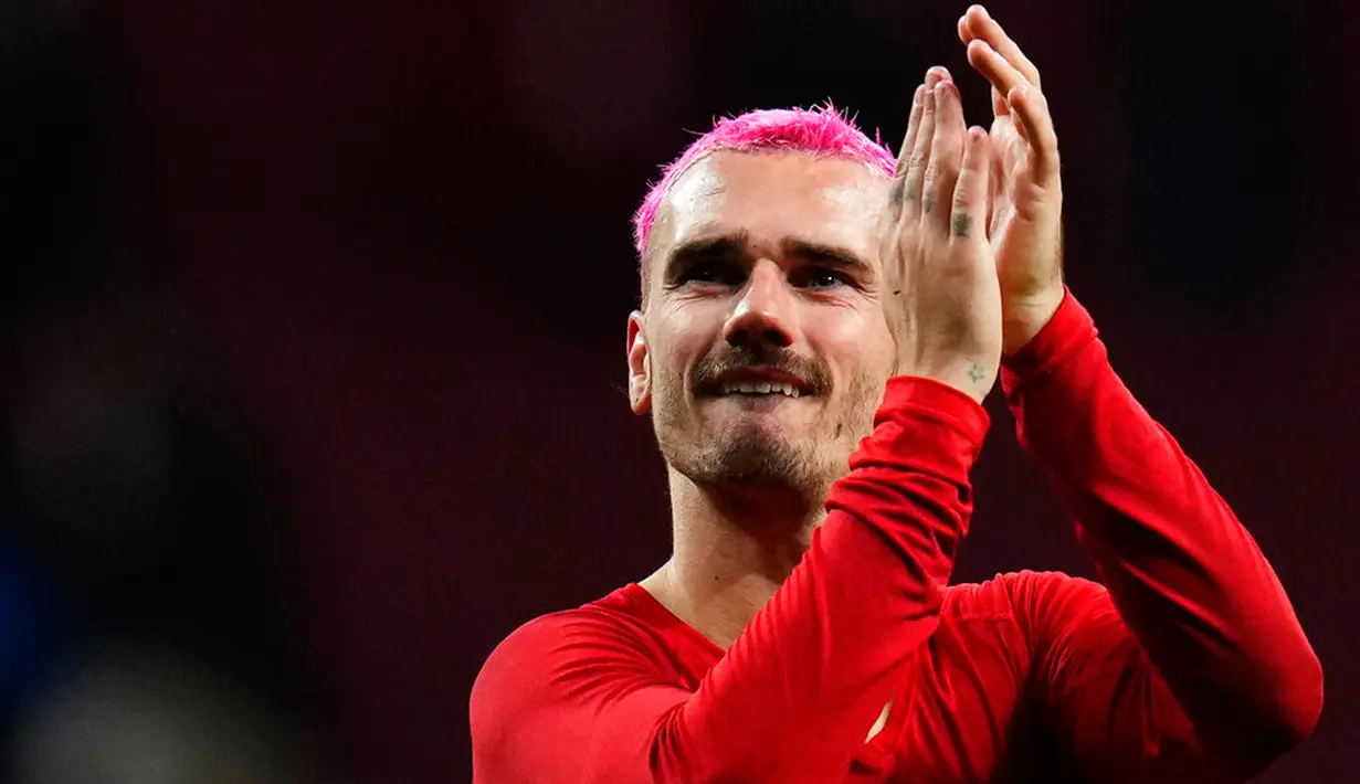 Penampilan Terbaru Antoine Griezmann dengan Rambut Berwarna Pink - Foto ...