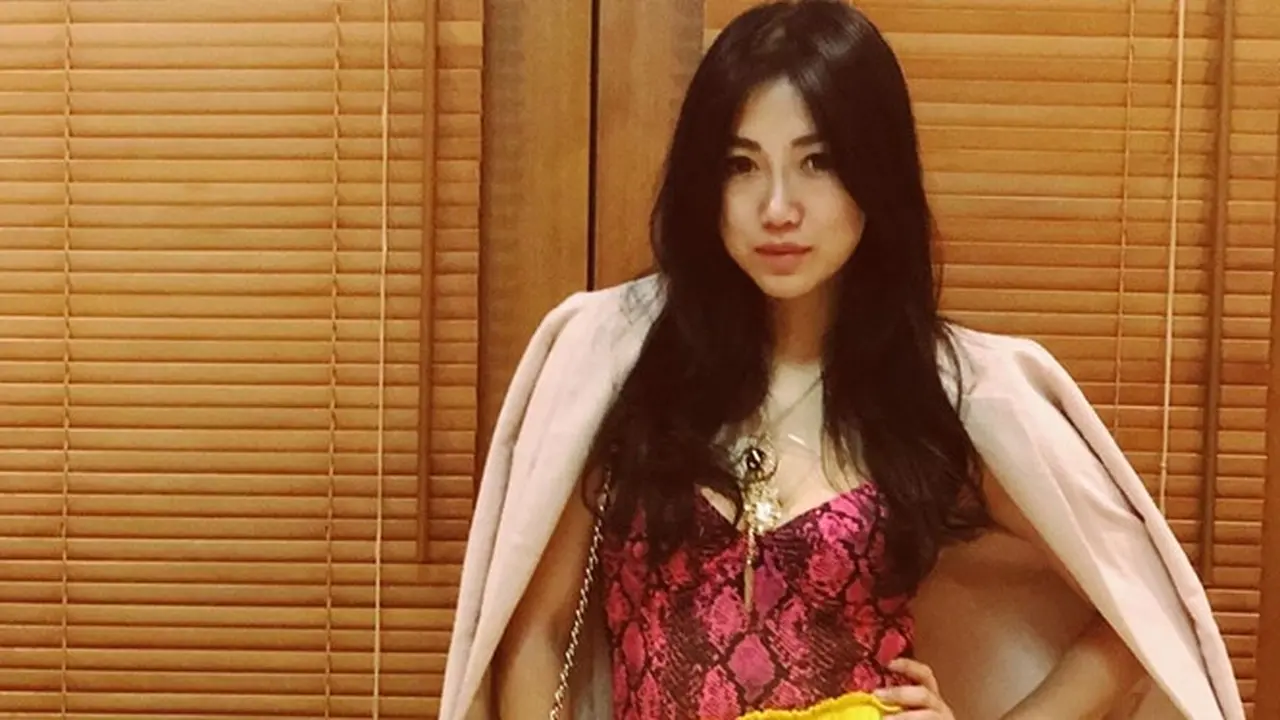 Dikenal Galak, Ini 6 Potret Manis Chef Vania Wibisono Juri Cooking ...