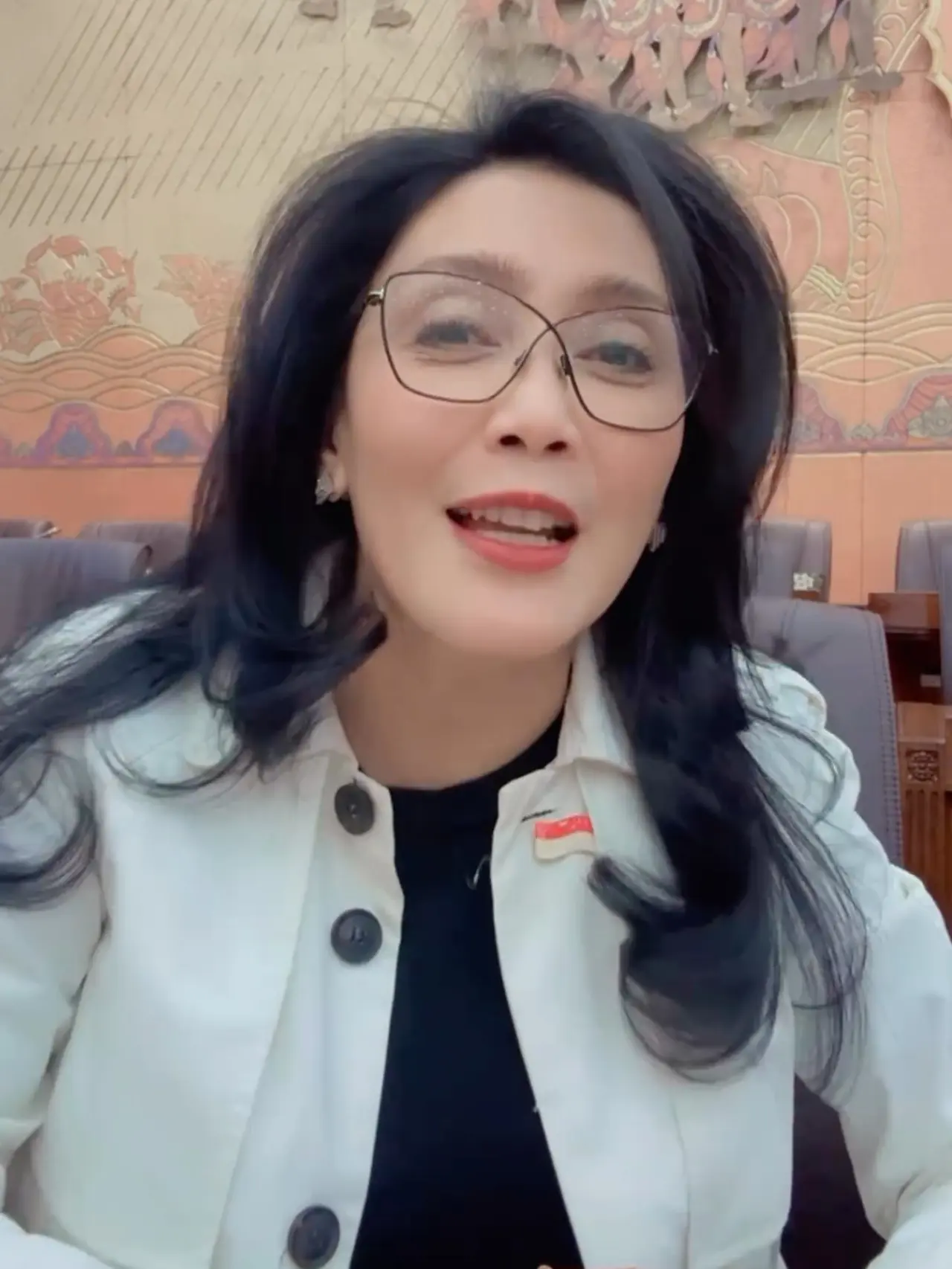 Rieke Diah Pitaloka Curhat ke Paus Fransiskus: Memang Boleh Terdakwa ...