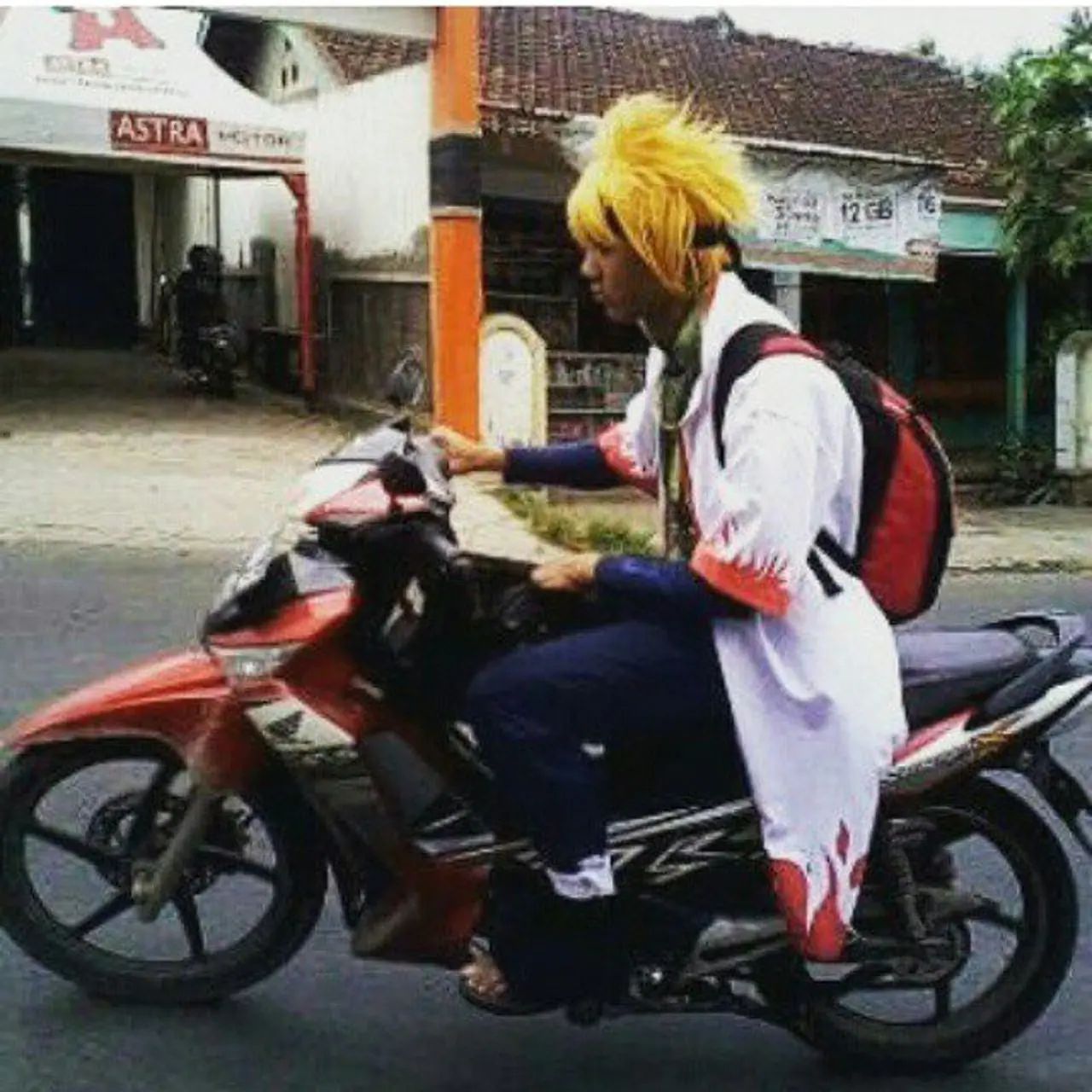 6 Cosplay Jadi Uzumaki Naruto ala Orang Indonesia Ini Bikin Ketawa Geli ...