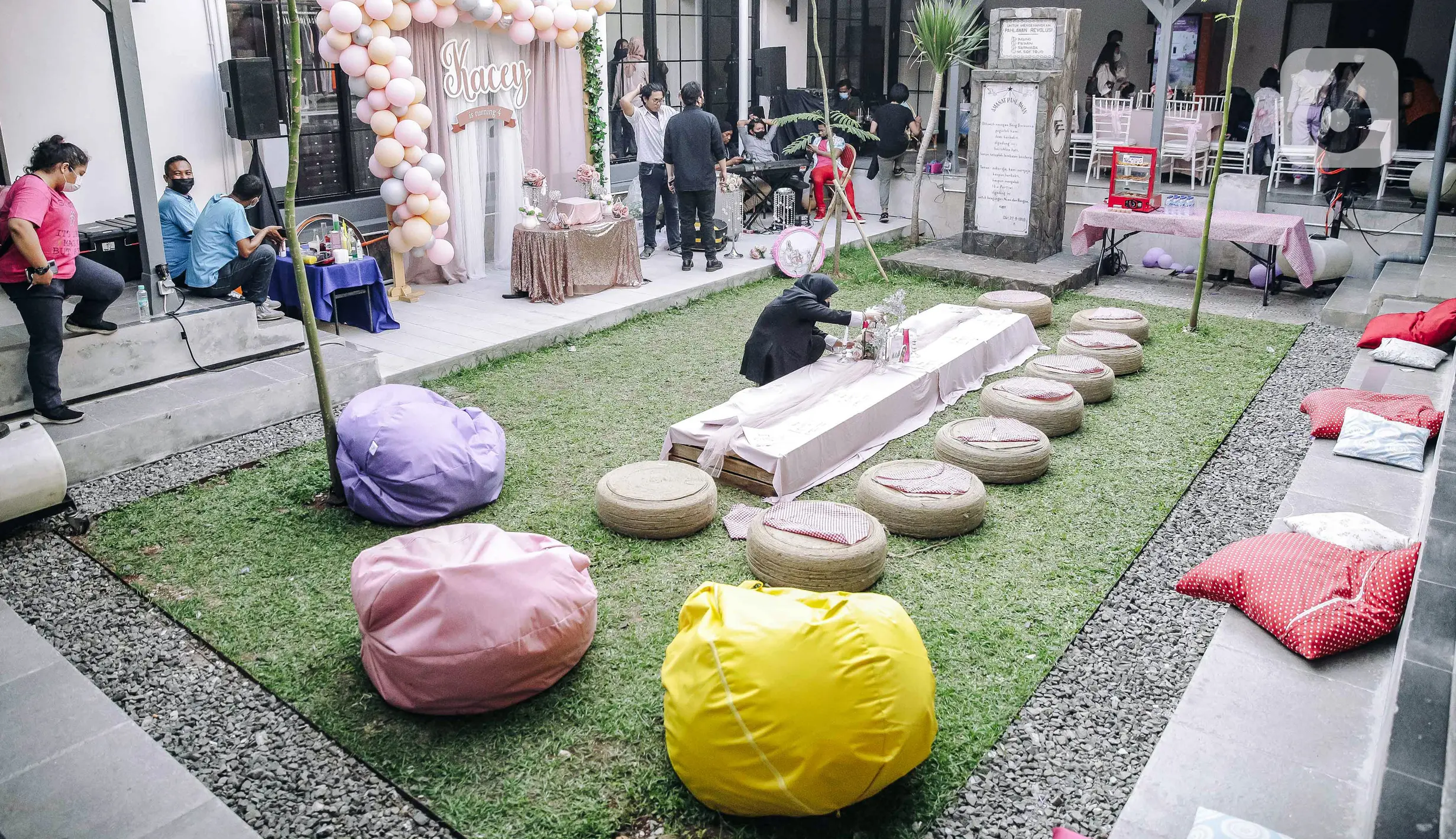 FOTO: Pos Bloc, Tempat Nongkrong Asyik di Jakarta Pusat - Foto Liputan6.com