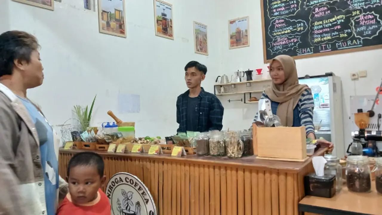 Racikan Unik Kafe Jamu di Cirebon, Melestarikan Minuman Herbal Warisan Nenek Moyang - Regional ...