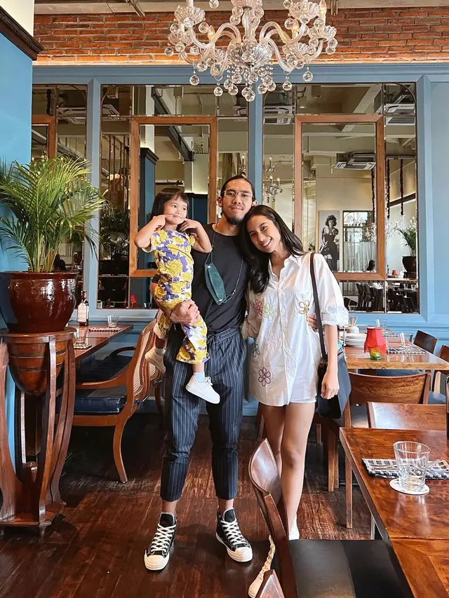 7 Seleb Menikah dengan Pemain Timnas, Terbaru Pratama Arhan - Entertainment Fimela.com