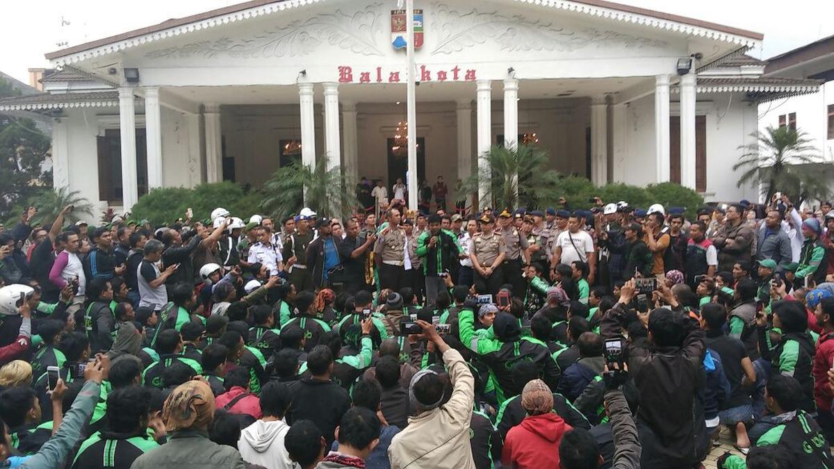 Sopir Angkot dan Ojek Online di Bogor Sepakat Berdamai - News Liputan6.com