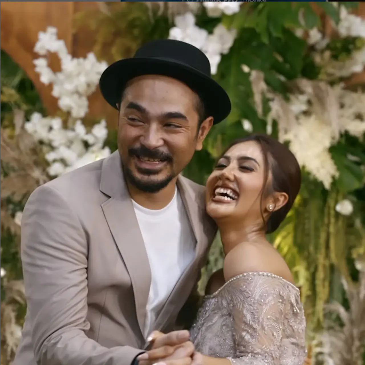 6 Potret 'Pernikahan' Glenn Fredly dan Mutia Ayu di Glenn Fredly the Movie - Hot Liputan6.com