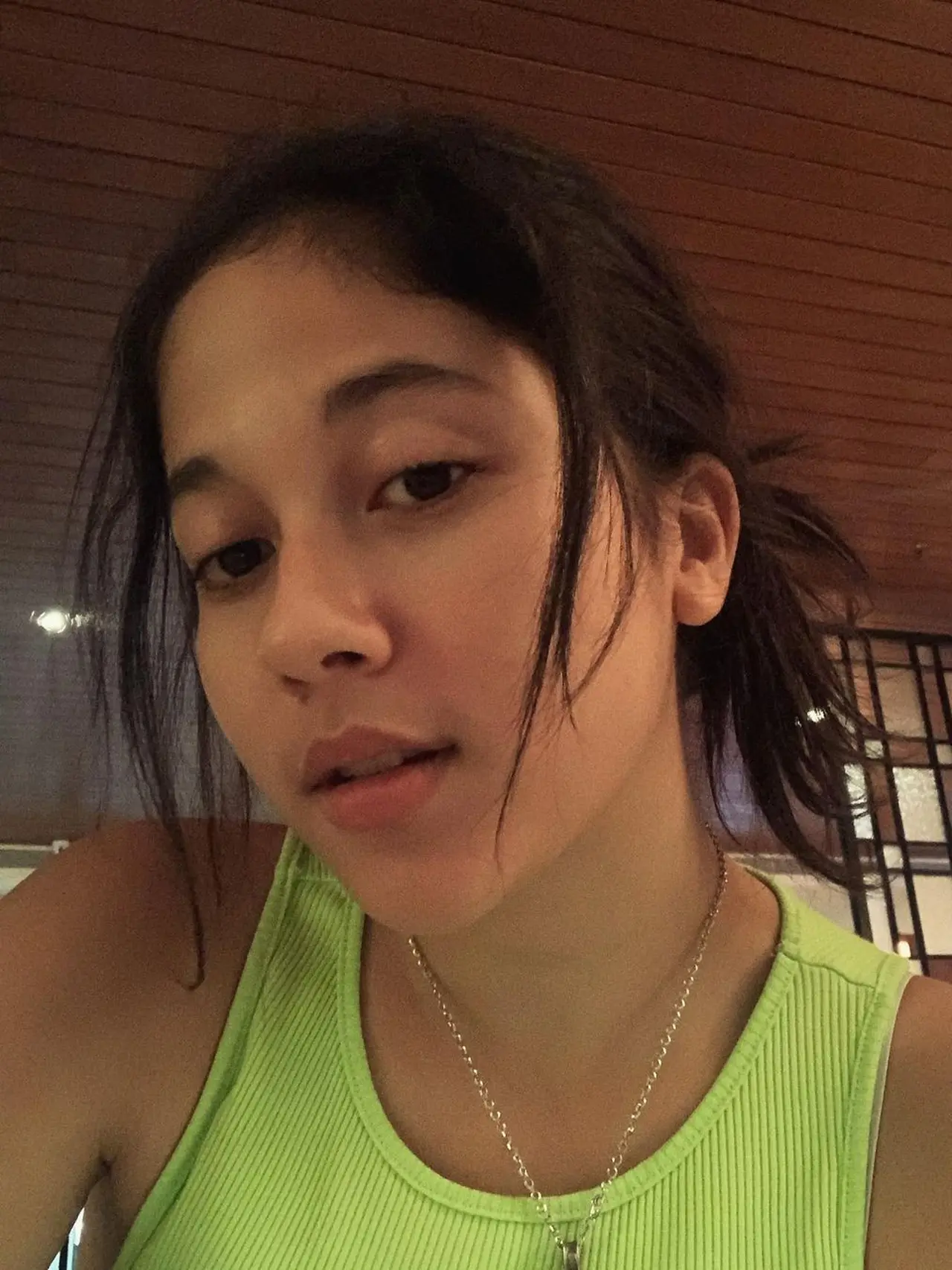 10 Gaya Selfie Andalan Sitha Marino, Tetap Percaya Diri Meski Tanpa ...