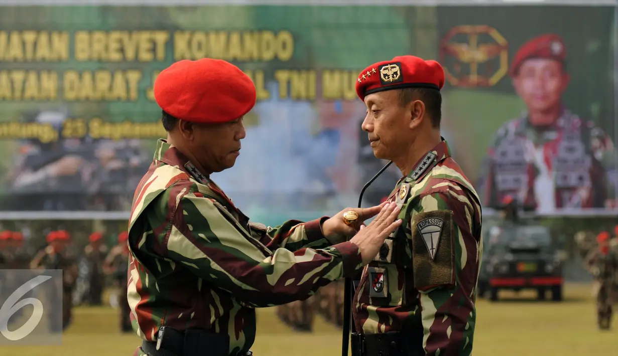 Ksad Jenderal Tni Mulyono Dapat Tiga Brevet Kehormatan Kopassus Foto