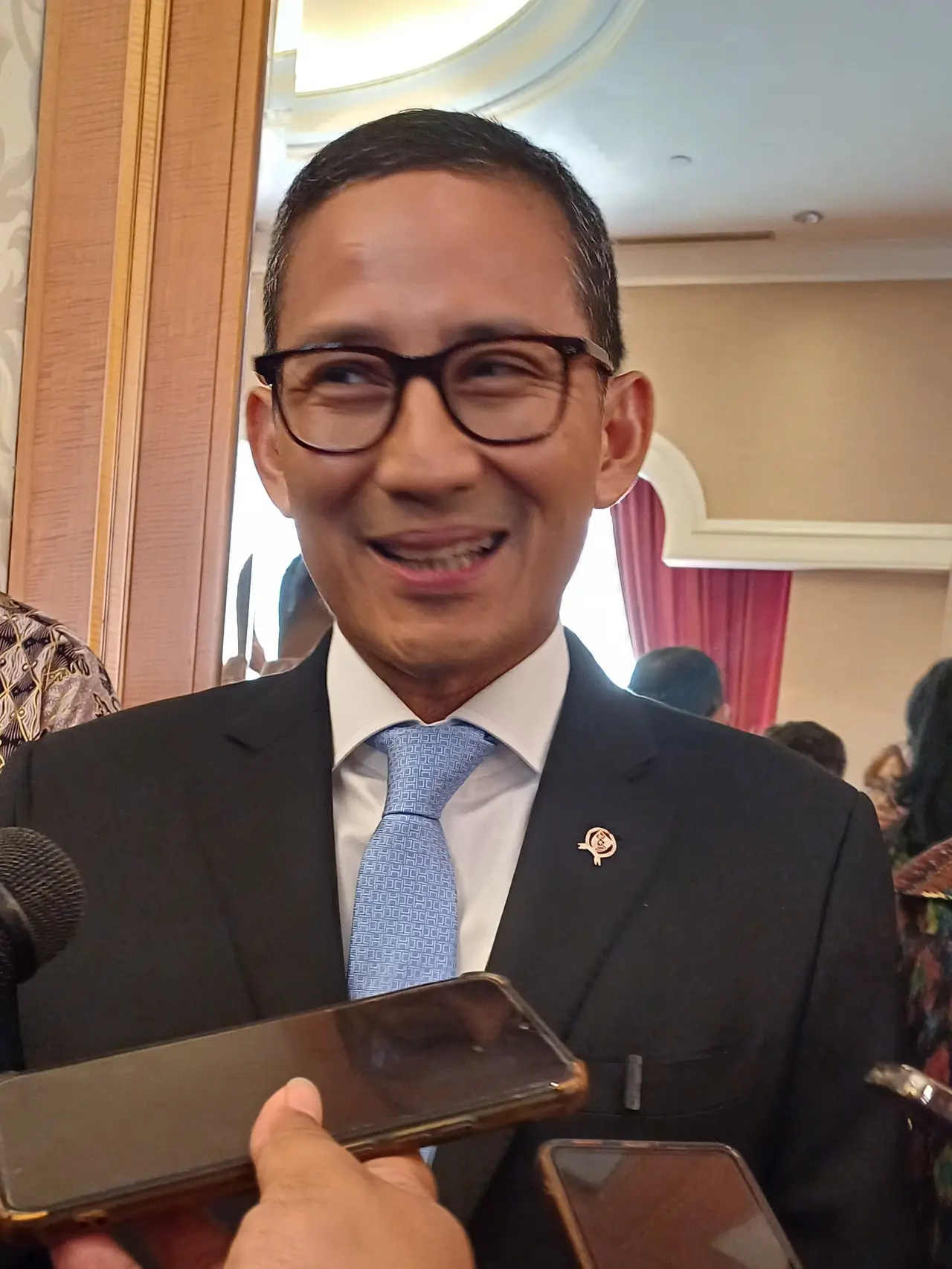 Sandiaga Uno Yakin Ekonomi Digital Buka 4,4 Juta Lapangan Kerja Baru di Tahun Politik - Bisnis ...