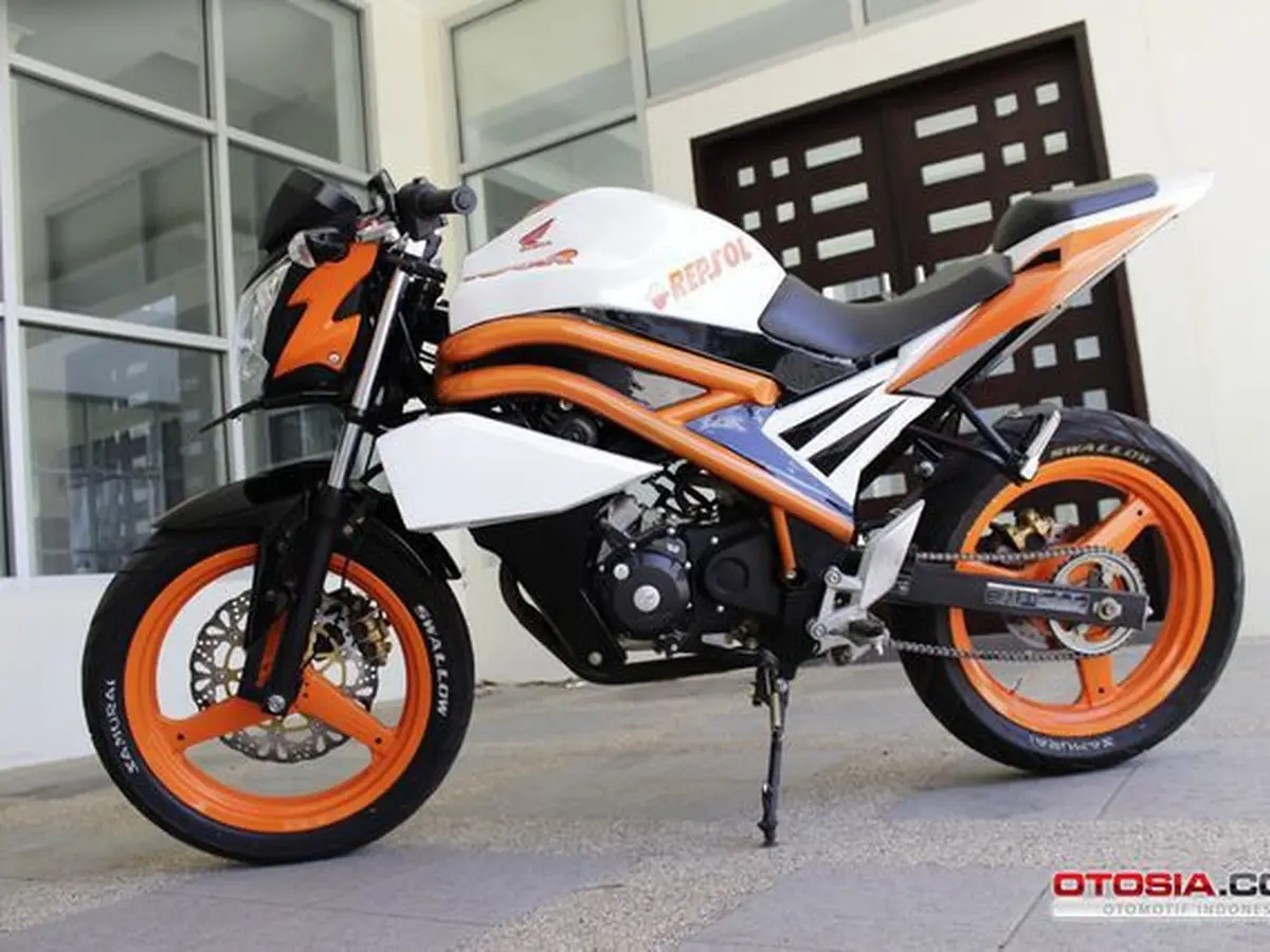 Modifikasi Cb150r Street Fighter