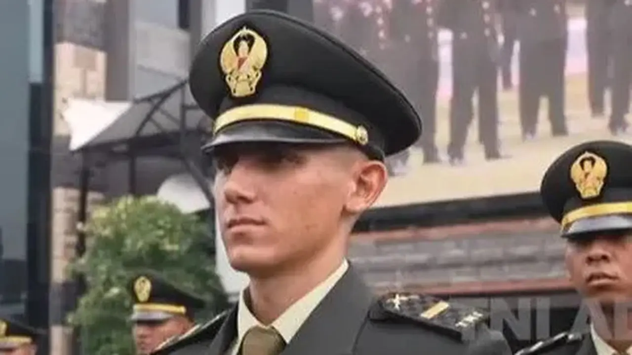 Fakta Menarik Enzo Allie, TNI Tampan yang Ternyata Keturunan Prancis ...