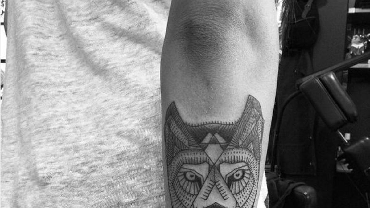 18 Inspirasi Tato Minimalis Buat Kamu yang Senang Hidup Praktis