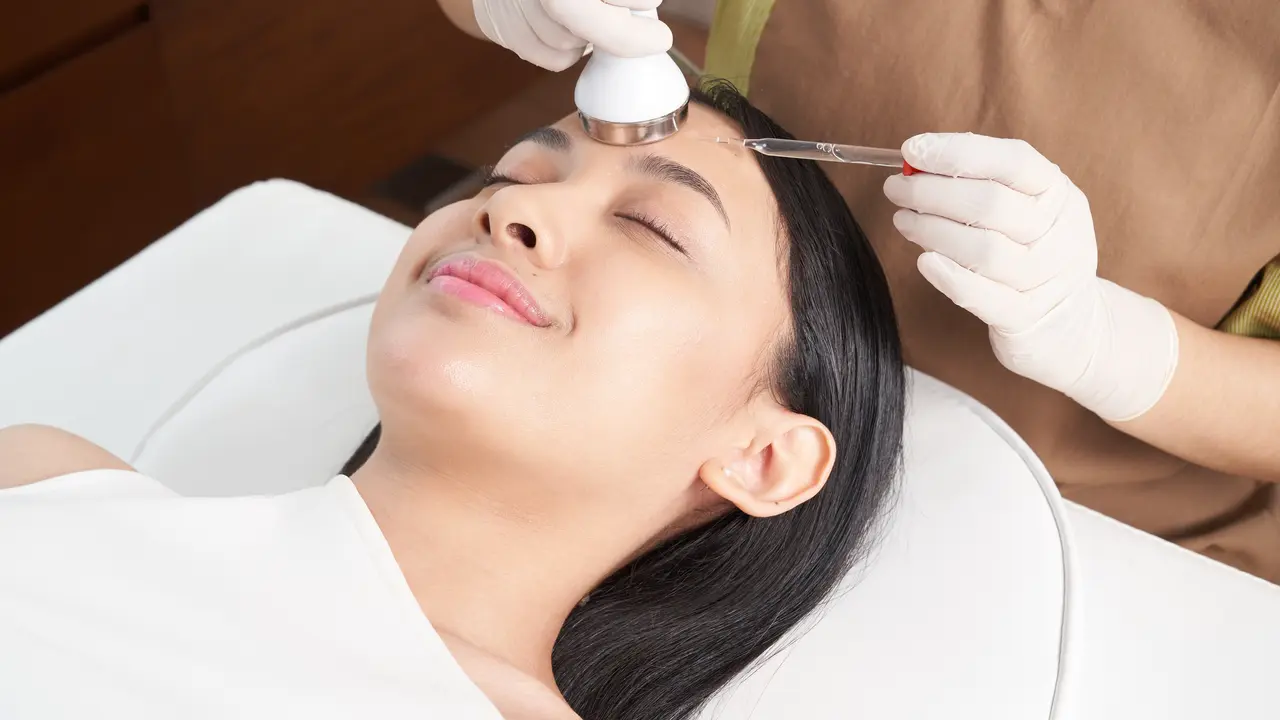 Tampil Cantik di Hari Pernikahan, Berikut Rekomendasi Treatment di ERHA Ultimate Brightening ...