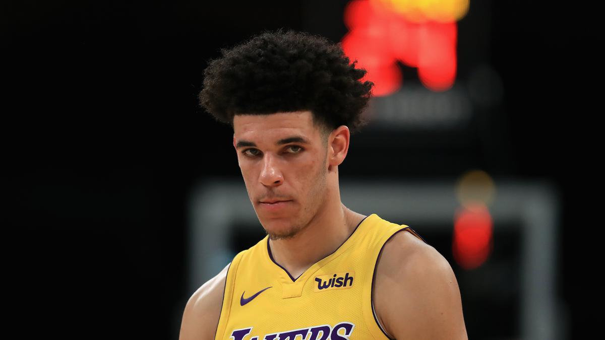 NBA: Lonzo Ball Pecahkan Rekor LeBron James - NBA Bola.com
