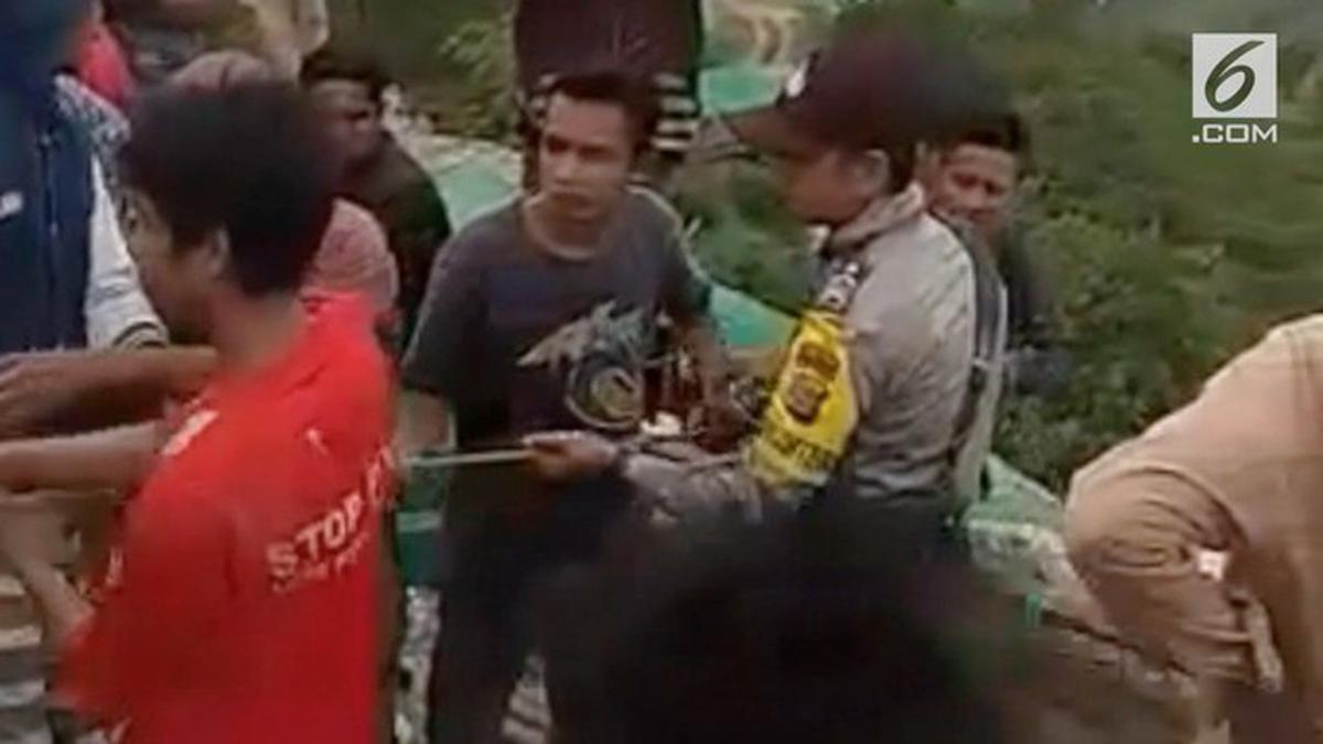 VIDEO: Kebakaran Tambang Emas Ilegal, 7 Orang Tewas - Regional Liputan6.com